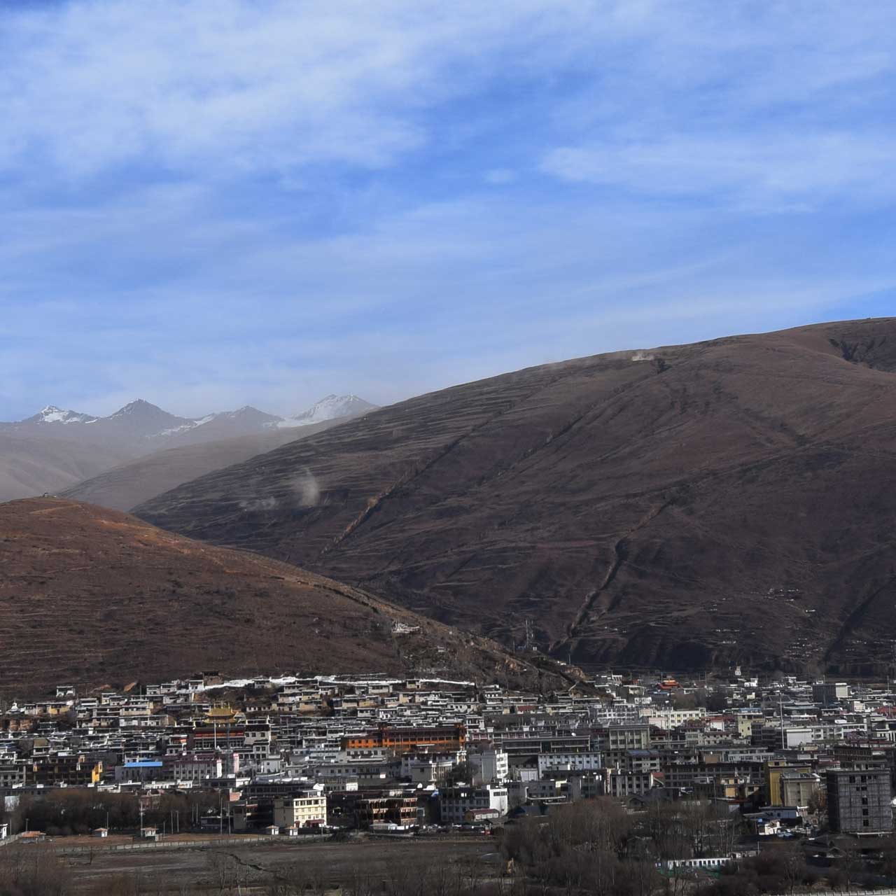Dawu county location, hotels, and travel Information
