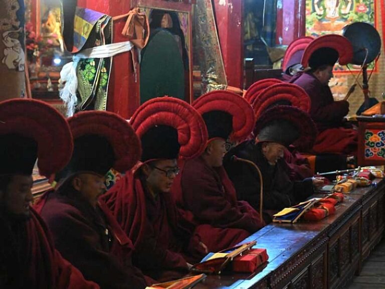 Ragya Monastery, also known as "Yulong Ragya Monastery,"