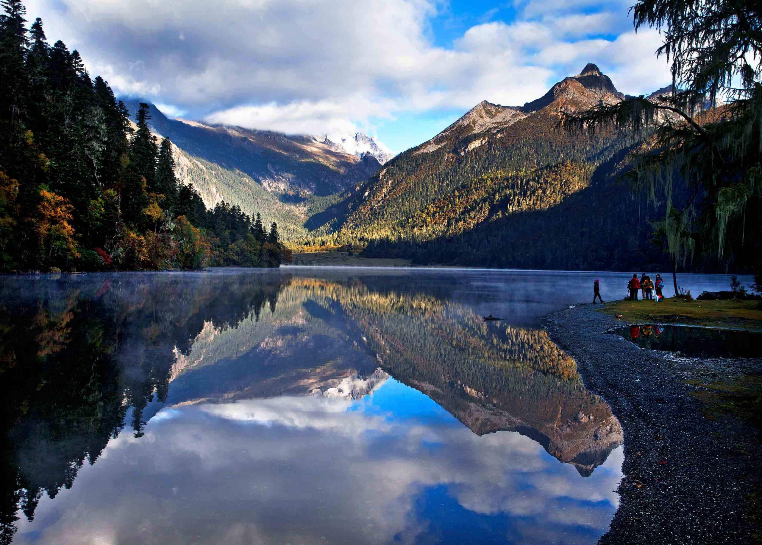 Jiulong County location, Hotel accommodation, Travel information